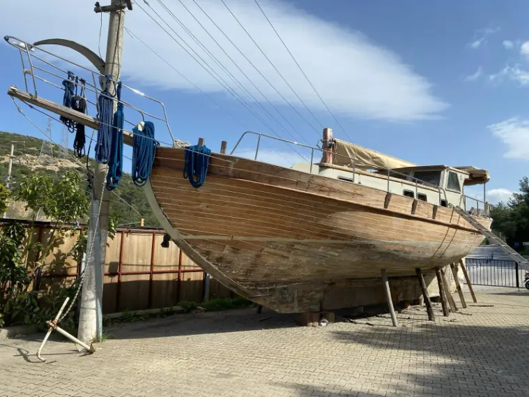 15m Tirhandil - Refit Project | Aganta Yacht Brokerage